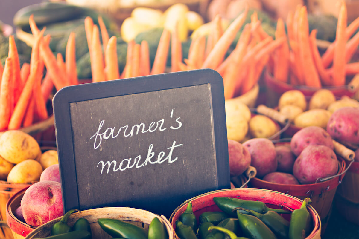 5 Reasons to Shop at Your Local Farmers' Market | 30 Day Fitness Challenge